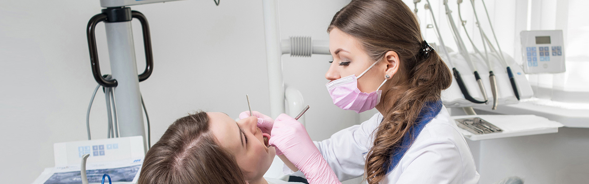 Risks And Complications Of Dental Implants